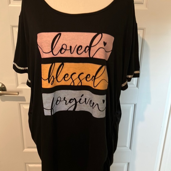 Retrelogy | Tops | Retrology Graphic Tee C | Poshmark